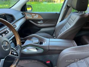 Белый Мерседес ГЛЕ-Класс 2019 в Таллин, объемом двигателя 2.90 л и пробегом 138 тыс. км за 57500 €, фото 14 на AUTOMOTO.COM.LV