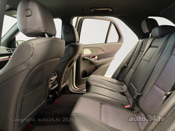 Белый Мерседес ГЛЕ-Класс 2020 в Таллин, объемом двигателя 2.00 л и пробегом 198 тыс. км за 35900 €, фото 6 на AUTOMOTO.COM.LV