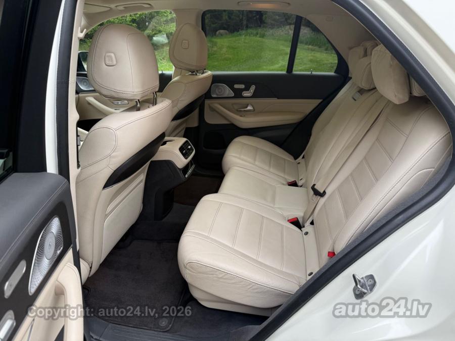 Balts Mercedes-Benz GLE-Class 2020 Tartu, ar dzinēja tilpumu 3.00 L un nobraukumu 172 tūkst. km par 45990 €, foto 14 vietnē AUTOMOTO.COM.LV