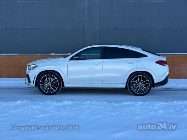 Balts Mercedes-Benz GLE-Class 2022 Tallina, ar dzinēja tilpumu 2.00 L un nobraukumu 107 tūkst. km par 64900 €, foto 5 vietnē AUTOMOTO.COM.LV