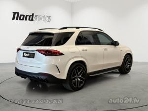 White Mercedes-Benz GLE-Class 2022 in Tallinn, with an engine capacity of 3.00 L and mileage of 28 thousand km for 79900 €, photo 3 on AUTOMOTO.COM.LV