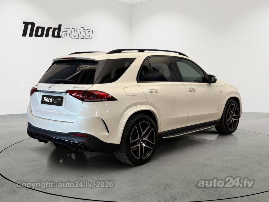 White Mercedes-Benz GLE-Class 2022 in Tallinn, with an engine capacity of 3.00 L and mileage of 28 thousand km for 79900 €, photo 3 on AUTOMOTO.COM.LV