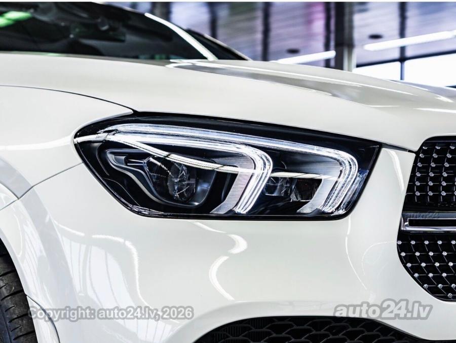 White Mercedes-Benz GLE-Class 2023 in Tallinn, with an engine capacity of 2.90 L and mileage of 8 thousand km for 105900 €, photo 27 on AUTOMOTO.COM.LV