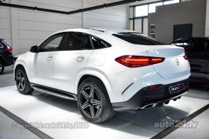 Белый Мерседес ГЛЕ-Класс 2023 в Таллин, объемом двигателя 2.00 л и пробегом 68 тыс. км за 81900 €, фото 5 на AUTOMOTO.COM.LV