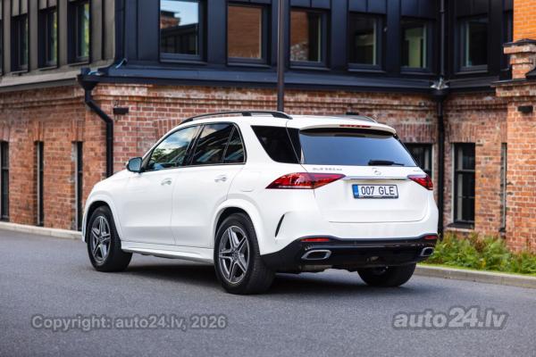 Balts Mercedes-Benz GLE-Class 2023 Tartu, ar dzinēja tilpumu 2.00 L un nobraukumu 98 tūkst. km par 62500 €, foto 4 vietnē AUTOMOTO.COM.LV