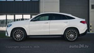 Balts Mercedes-Benz GLE-Class 2024 Tallina, ar dzinēja tilpumu 2.00 L un nobraukumu 22 tūkst. km par 84900 €, foto 3 vietnē AUTOMOTO.COM.LV
