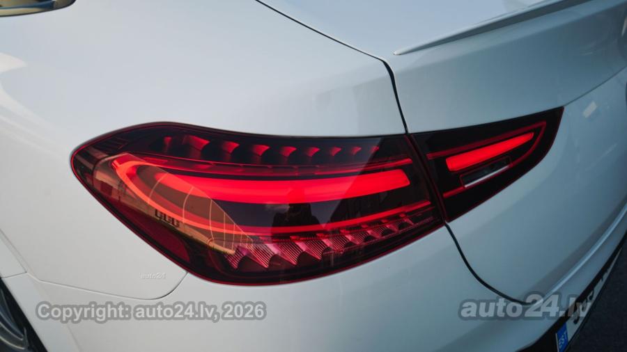 Balts Mercedes-Benz GLE-Class 2024 Tallina, ar dzinēja tilpumu 2.00 L un nobraukumu 22 tūkst. km par 84900 €, foto 11 vietnē AUTOMOTO.COM.LV