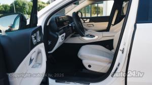 Balts Mercedes-Benz GLE-Class 2024 Tallina, ar dzinēja tilpumu 2.00 L un nobraukumu 22 tūkst. km par 84900 €, foto 14 vietnē AUTOMOTO.COM.LV