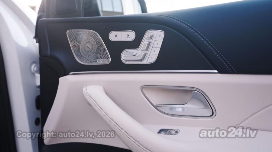 Balts Mercedes-Benz GLE-Class 2024 Tallina, ar dzinēja tilpumu 2.00 L un nobraukumu 22 tūkst. km par 84900 €, foto 24 vietnē AUTOMOTO.COM.LV
