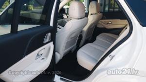 Balts Mercedes-Benz GLE-Class 2024 Tallina, ar dzinēja tilpumu 2.00 L un nobraukumu 22 tūkst. km par 84900 €, foto 26 vietnē AUTOMOTO.COM.LV