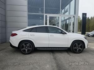 White Mercedes-Benz GLE-Class 2023 in Parnu, with an engine capacity of 2.00 L and mileage of 64 thousand km for 84900 €, photo 5 on AUTOMOTO.COM.LV