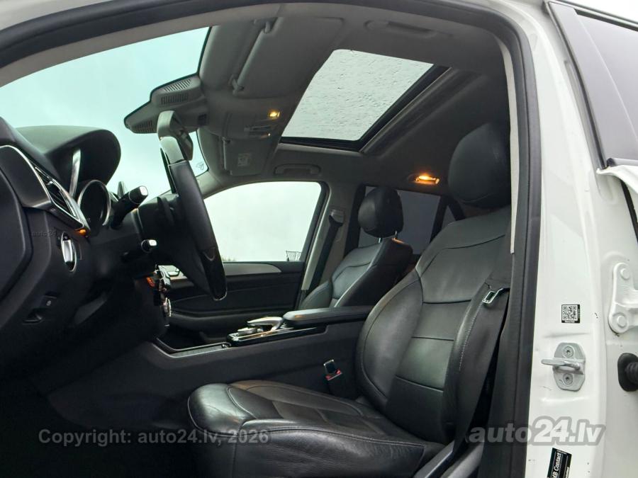 Balts Mercedes-Benz GLE-Class 2016 Tallina, ar dzinēja tilpumu 3.00 L un nobraukumu 0 tūkst. km par 18490 €, foto 14 vietnē AUTOMOTO.COM.LV