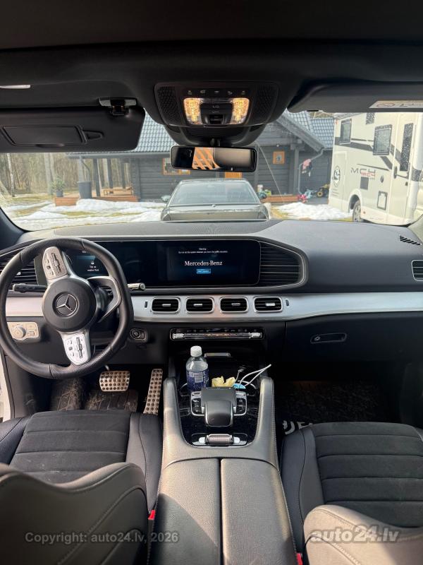 White Mercedes-Benz GLE-Class 2019 in Tallinn, with an engine capacity of 2.90 L and mileage of 145 thousand km for 48000 €, photo 5 on AUTOMOTO.COM.LV