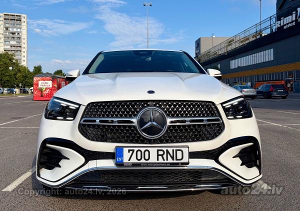 White Mercedes-Benz GLE-Class 2024 in Tallinn, with an engine capacity of 2.00 L and mileage of 38 thousand km for 83990 €, photo 2 on AUTOMOTO.COM.LV