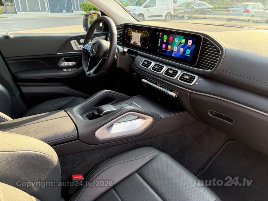 White Mercedes-Benz GLE-Class 2024 in Tallinn, with an engine capacity of 2.00 L and mileage of 38 thousand km for 83990 €, photo 7 on AUTOMOTO.COM.LV