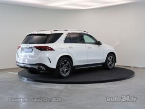 Balts Mercedes-Benz GLE-Class 2024 Tallina, ar dzinēja tilpumu 1.99 L un nobraukumu 13 tūkst. km par 79900 €, foto 4 vietnē AUTOMOTO.COM.LV