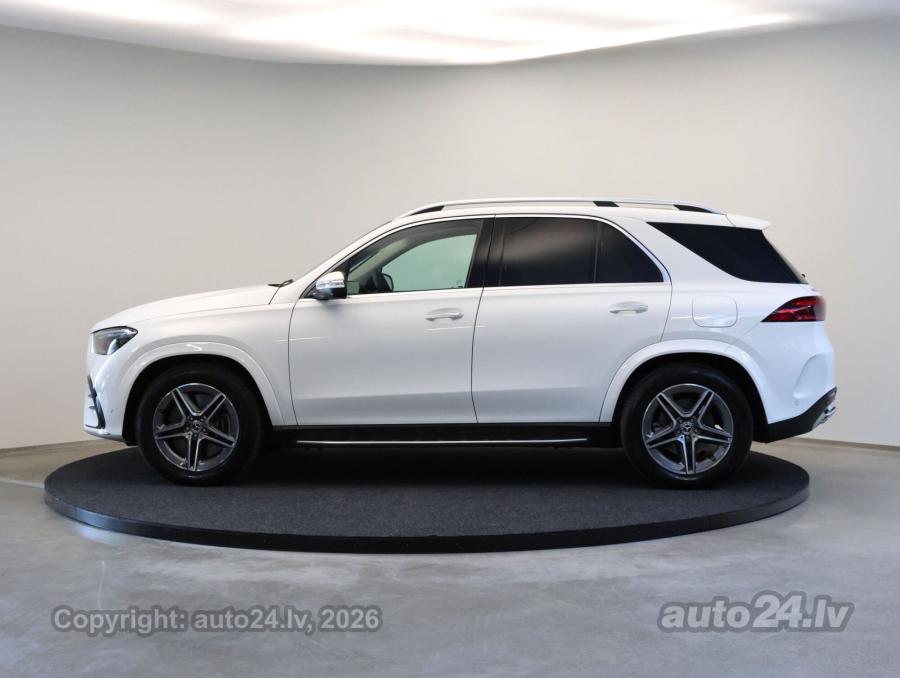 Balts Mercedes-Benz GLE-Class 2024 Tallina, ar dzinēja tilpumu 1.99 L un nobraukumu 13 tūkst. km par 79900 €, foto 6 vietnē AUTOMOTO.COM.LV