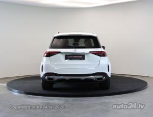 Balts Mercedes-Benz GLE-Class 2024 Tallina, ar dzinēja tilpumu 1.99 L un nobraukumu 13 tūkst. km par 79900 €, foto 9 vietnē AUTOMOTO.COM.LV