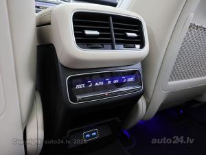 Balts Mercedes-Benz GLE-Class 2024 Tallina, ar dzinēja tilpumu 1.99 L un nobraukumu 13 tūkst. km par 79900 €, foto 16 vietnē AUTOMOTO.COM.LV