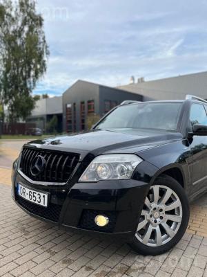 Melns Mercedes-Benz glk-200 2011 Rīga, ar dzinēja tilpumu 2.20 L un nobraukumu 305 tūkst. km par 7800 €, foto 4 vietnē AUTOMOTO.COM.LV