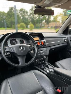 Melns Mercedes-Benz glk-200 2011 Rīga, ar dzinēja tilpumu 2.20 L un nobraukumu 305 tūkst. km par 7800 €, foto 11 vietnē AUTOMOTO.COM.LV