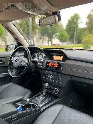 Melns Mercedes-Benz glk-200 2011 Rīga, ar dzinēja tilpumu 2.20 L un nobraukumu 305 tūkst. km par 7800 €, foto 12 vietnē AUTOMOTO.COM.LV