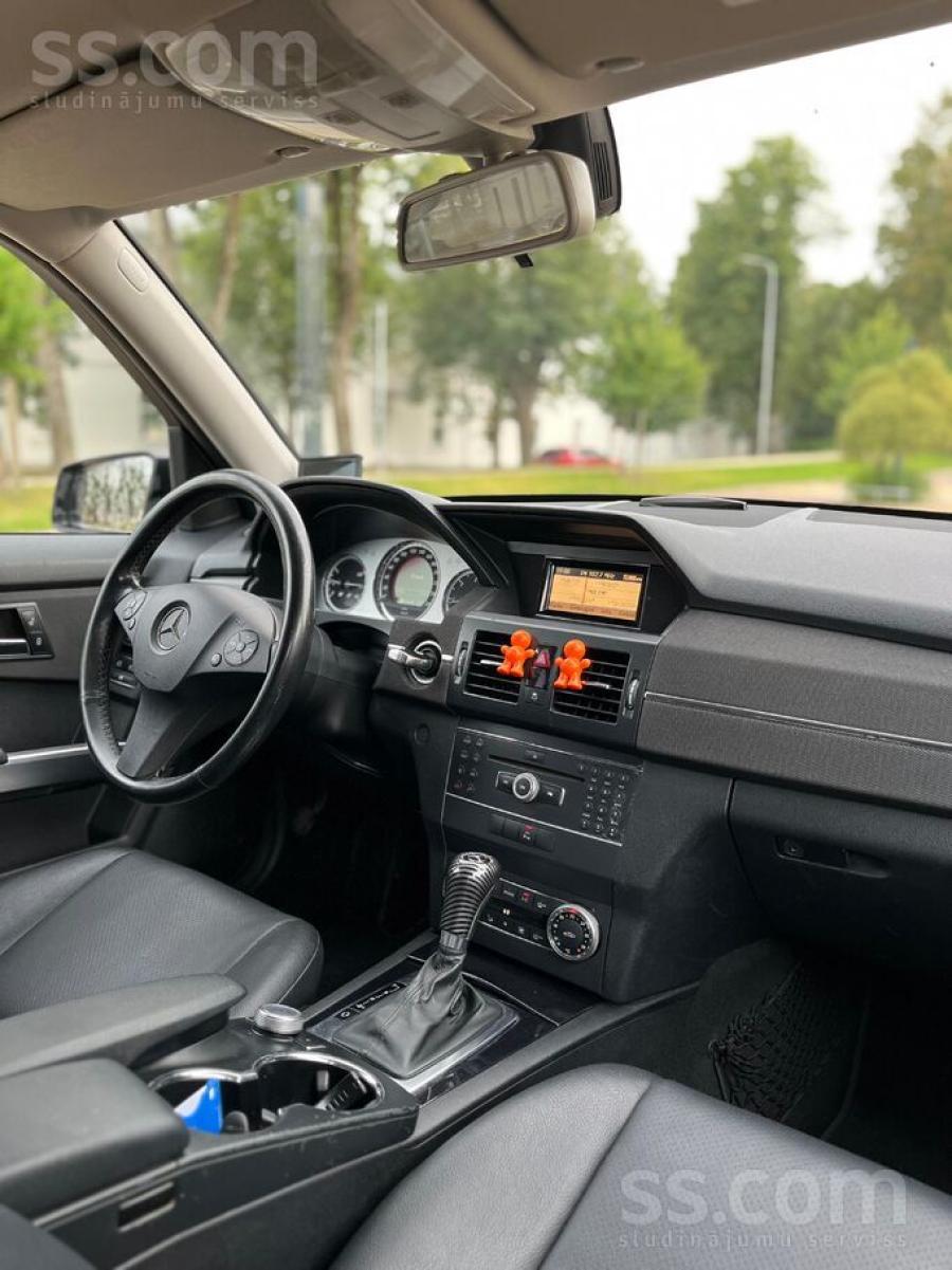 Melns Mercedes-Benz glk-200 2011 Rīga, ar dzinēja tilpumu 2.20 L un nobraukumu 305 tūkst. km par 7800 €, foto 12 vietnē AUTOMOTO.COM.LV