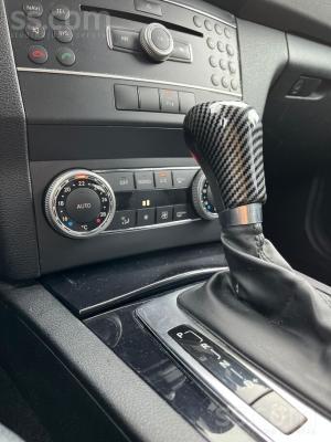 Melns Mercedes-Benz glk-200 2011 Rīga, ar dzinēja tilpumu 2.20 L un nobraukumu 305 tūkst. km par 7800 €, foto 16 vietnē AUTOMOTO.COM.LV
