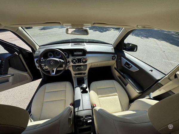 Black Mercedes-Benz glk-200 2013 in Alytus, with an engine capacity of 2.14 L and mileage of 245 thousand km for 10500 €, photo 11 on AUTOMOTO.COM.LV