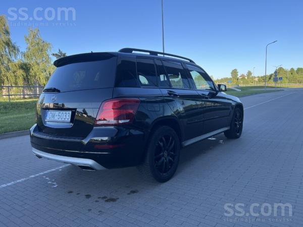 Melns Mercedes-Benz glk-200 2014 Rēzekne, ar dzinēja tilpumu 2.20 L un nobraukumu 175 tūkst. km par 12500 €, foto 4 vietnē AUTOMOTO.COM.LV