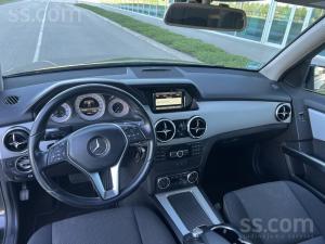 Melns Mercedes-Benz glk-200 2014 Rēzekne, ar dzinēja tilpumu 2.20 L un nobraukumu 175 tūkst. km par 12500 €, foto 8 vietnē AUTOMOTO.COM.LV