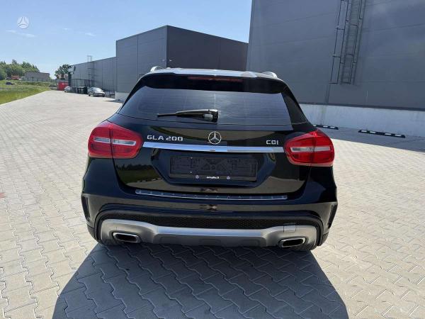 Black Mercedes-Benz glk-200 2014 in Siauliai, with an engine capacity of 2.14 L and mileage of 234 thousand km for 9900 €, photo 6 on AUTOMOTO.COM.LV
