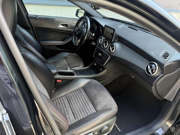 Black Mercedes-Benz glk-200 2014 in Siauliai, with an engine capacity of 2.14 L and mileage of 234 thousand km for 9900 €, photo 9 on AUTOMOTO.COM.LV