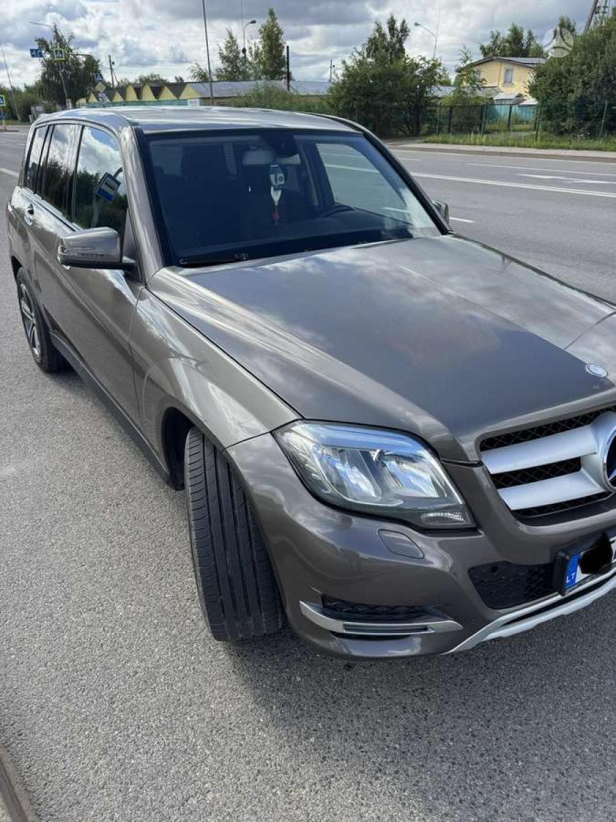 Brown Mercedes-Benz glk-200 2012 in Siauliai, with an engine capacity of 2.14 L and mileage of 213 thousand km for 10500 €, photo 3 on AUTOMOTO.COM.LV