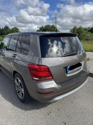 Brown Mercedes-Benz glk-200 2012 in Siauliai, with an engine capacity of 2.14 L and mileage of 213 thousand km for 10500 €, photo 4 on AUTOMOTO.COM.LV