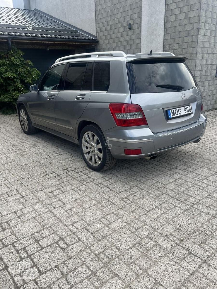 Mercedes-Benz glk-200 2010 in Kaunas, with an engine capacity of 2.20 L and mileage of 360 thousand km for 5500 €, photo 8 on AUTOMOTO.COM.LV