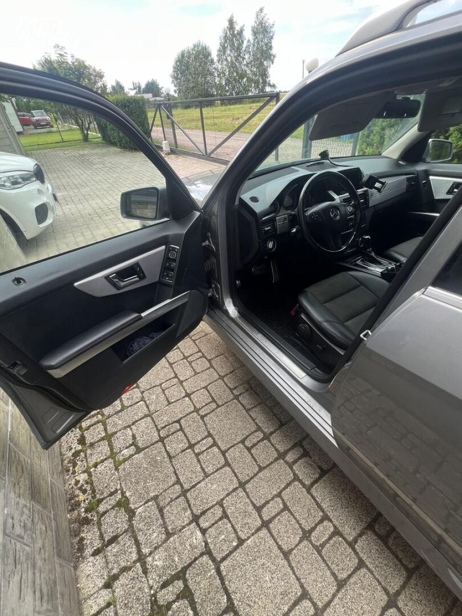 Mercedes-Benz glk-200 2010 in Kaunas, with an engine capacity of 2.20 L and mileage of 360 thousand km for 5500 €, photo 15 on AUTOMOTO.COM.LV