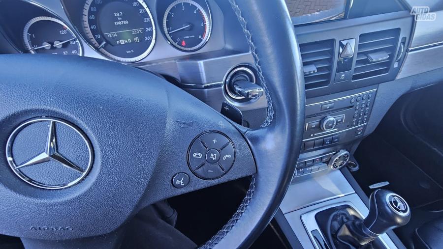 Mercedes-Benz glk-200 2012 Prienai, ar dzinēja tilpumu 2.10 L un nobraukumu 199 tūkst. km par 9999 €, foto 14 vietnē AUTOMOTO.COM.LV