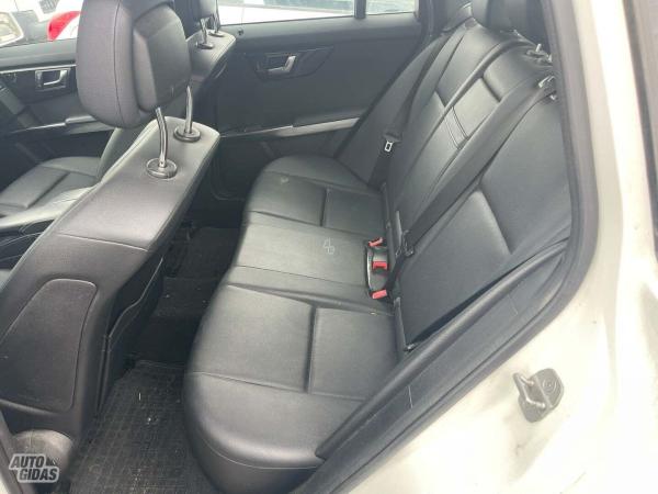 Mercedes-Benz glk-200 2013 Kauņa, ar dzinēja tilpumu 2.10 L un nobraukumu 266 tūkst. km par 6100 €, foto 9 vietnē AUTOMOTO.COM.LV