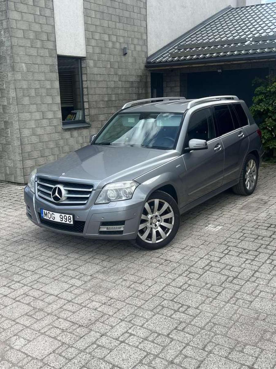 Pelēks Mercedes-Benz glk-200 2010 Kauņa, ar dzinēja tilpumu 2.14 L un nobraukumu 360 tūkst. km par 5200 €, foto 3 vietnē AUTOMOTO.COM.LV