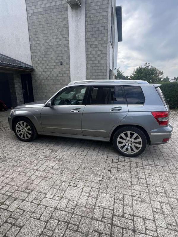 Pelēks Mercedes-Benz glk-200 2010 Kauņa, ar dzinēja tilpumu 2.14 L un nobraukumu 360 tūkst. km par 5200 €, foto 4 vietnē AUTOMOTO.COM.LV