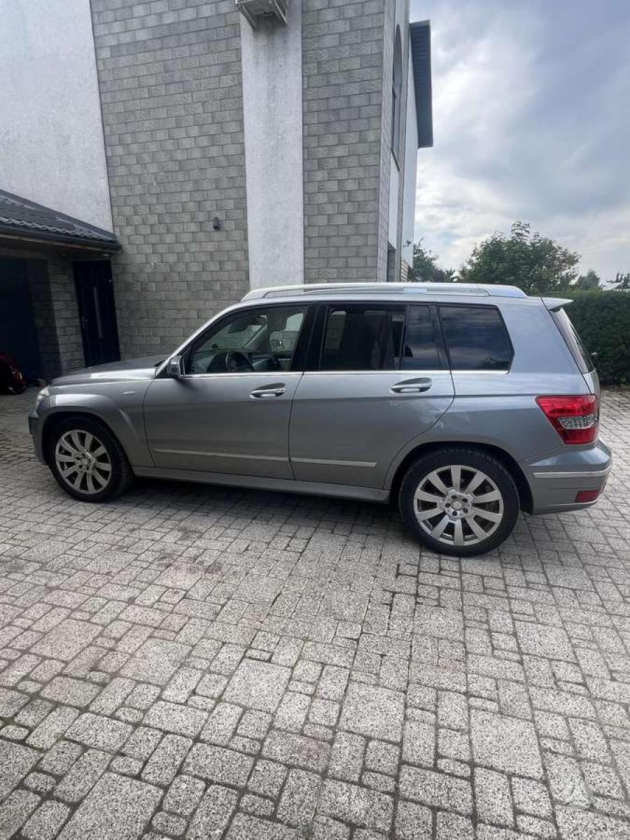 Pelēks Mercedes-Benz glk-200 2010 Kauņa, ar dzinēja tilpumu 2.14 L un nobraukumu 360 tūkst. km par 5200 €, foto 5 vietnē AUTOMOTO.COM.LV