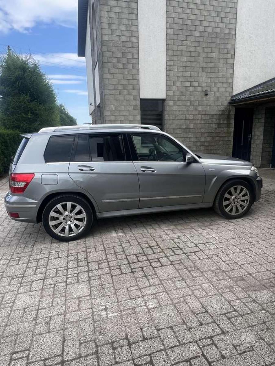 Pelēks Mercedes-Benz glk-200 2010 Kauņa, ar dzinēja tilpumu 2.14 L un nobraukumu 360 tūkst. km par 5200 €, foto 6 vietnē AUTOMOTO.COM.LV