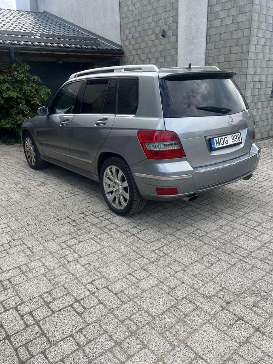 Pelēks Mercedes-Benz glk-200 2010 Kauņa, ar dzinēja tilpumu 2.14 L un nobraukumu 360 tūkst. km par 5200 €, foto 9 vietnē AUTOMOTO.COM.LV