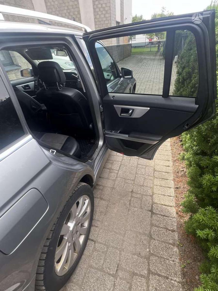 Pelēks Mercedes-Benz glk-200 2010 Kauņa, ar dzinēja tilpumu 2.14 L un nobraukumu 360 tūkst. km par 5200 €, foto 11 vietnē AUTOMOTO.COM.LV