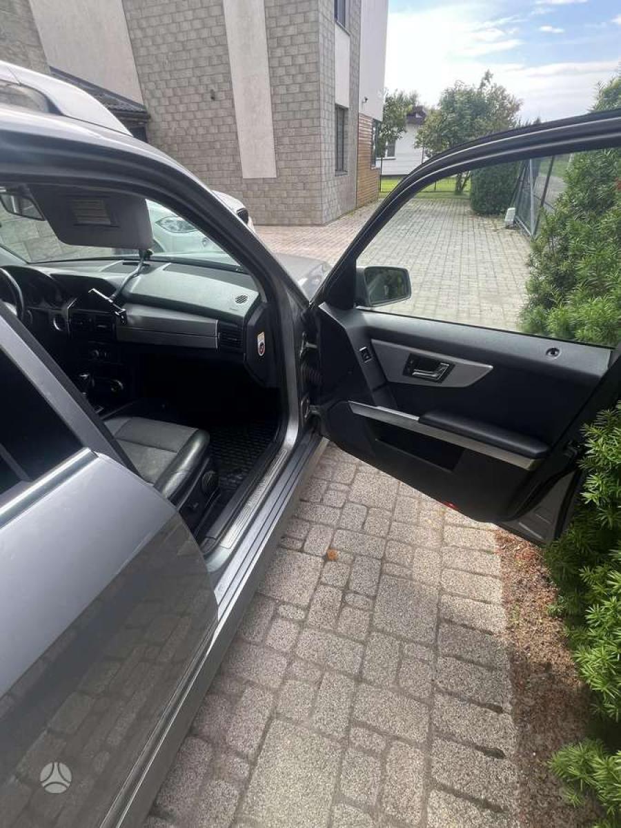 Pelēks Mercedes-Benz glk-200 2010 Kauņa, ar dzinēja tilpumu 2.14 L un nobraukumu 360 tūkst. km par 5200 €, foto 12 vietnē AUTOMOTO.COM.LV
