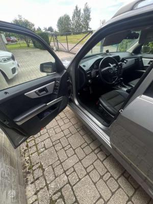 Pelēks Mercedes-Benz glk-200 2010 Kauņa, ar dzinēja tilpumu 2.14 L un nobraukumu 360 tūkst. km par 5200 €, foto 15 vietnē AUTOMOTO.COM.LV