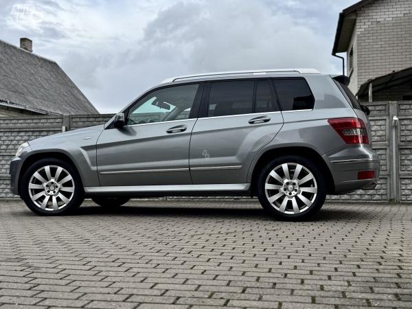 Pelēks Mercedes-Benz glk-200 2010 Kauņa, ar dzinēja tilpumu 2.10 L un nobraukumu 360 tūkst. km par 6200 €, foto 3 vietnē AUTOMOTO.COM.LV