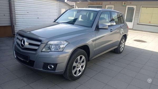 Grey Mercedes-Benz glk-200 2011 in Vilnius, with an engine capacity of 2.14 L and mileage of 245 thousand km for 7400 €, photo 1 on AUTOMOTO.COM.LV