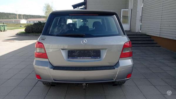 Grey Mercedes-Benz glk-200 2011 in Vilnius, with an engine capacity of 2.14 L and mileage of 245 thousand km for 7400 €, photo 5 on AUTOMOTO.COM.LV